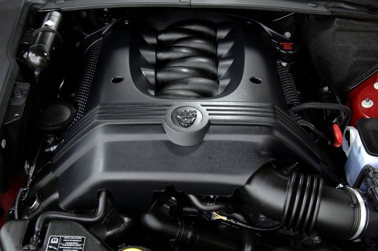 Jaguar XF: The double-stitch luxury of classic and contemporary ...