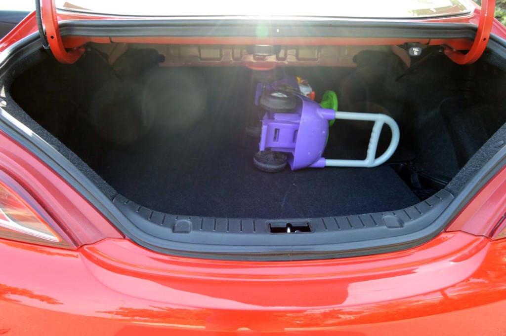 Hyundai Genesis Coupe Review: The Family Sports Coupe | drivemeonline.com