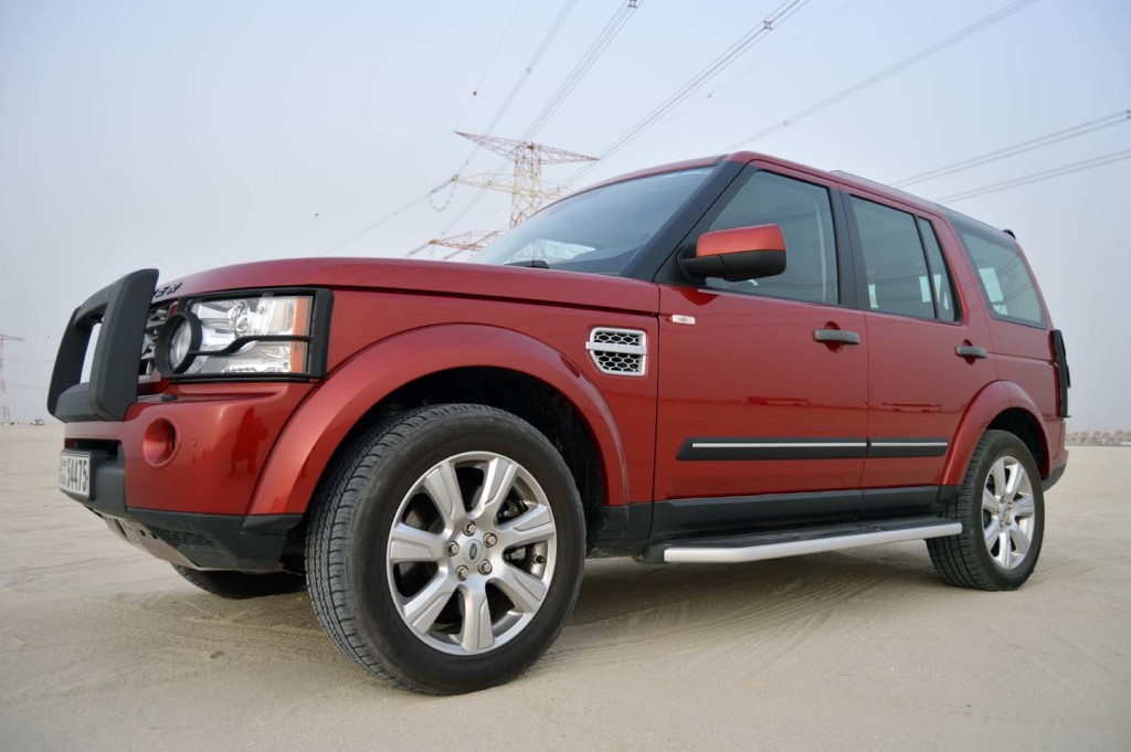 Land Rover LR4 Review: At home, anywhere | drivemeonline.com