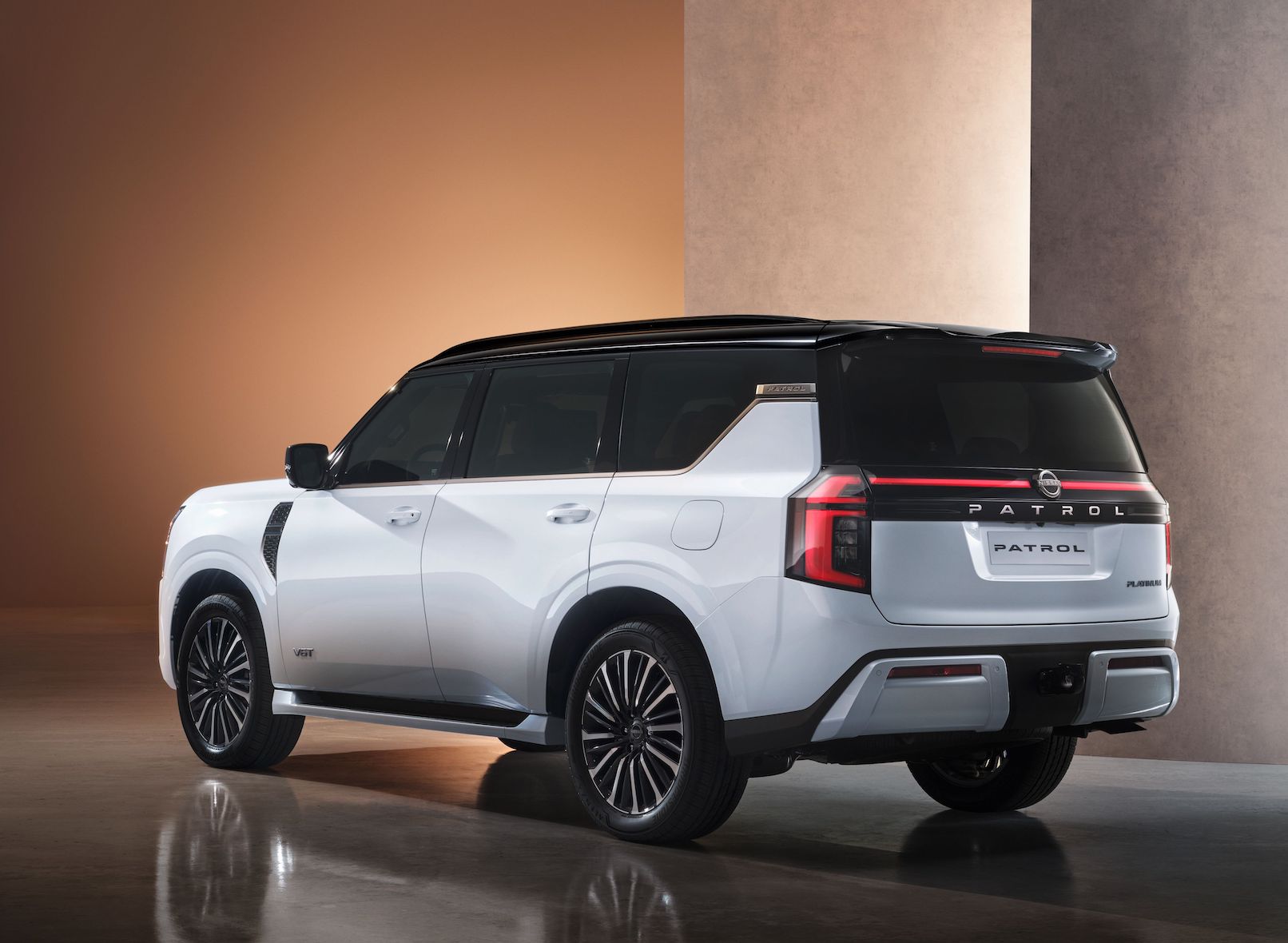 Nissan Patrol Y63 climbs dunes of luxury | drivemeonline.com